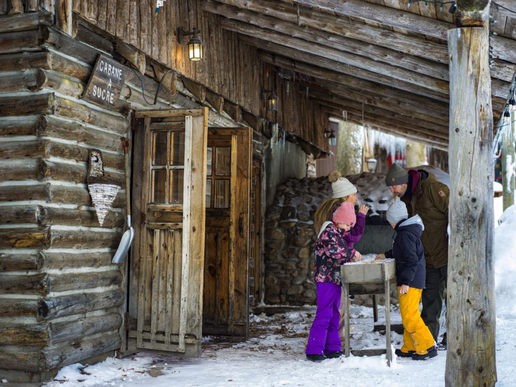 Vivre le temps des sucres avec les Premières Nations - Québec le Mag