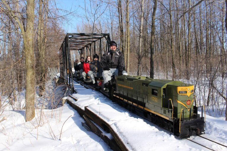Exporail : découvrir le plus grand musée ferroviaire du Canada - Québec ...