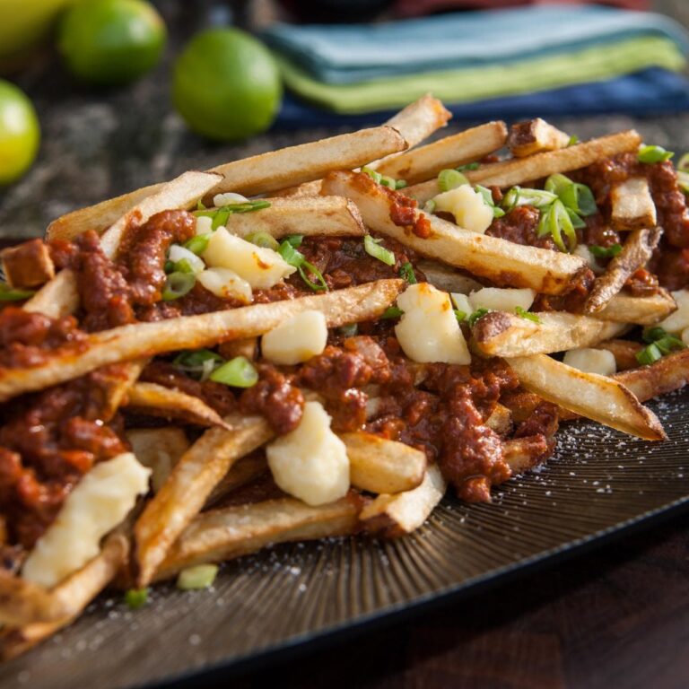 Recette poutine maison : traditionnelle, galvaude et chorizo - Québec ...