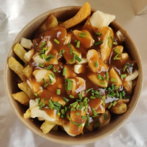 Recette poutine maison : traditionnelle, galvaude et chorizo - Québec ...